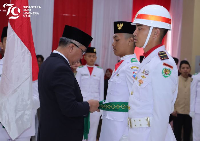 Resmi Dikukuhkan, 37 Anggota Paskibraka Kota Cimahi Siap Kibarkan Merah ... Resmi Dikukuhkan, 37 Anggota Paskibraka Kota Cimahi Siap Kibarkan Merah ...
